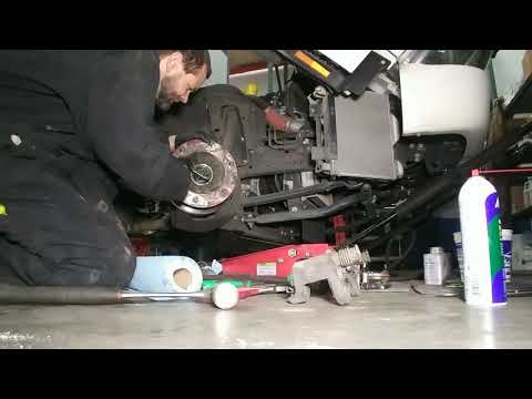 Isuzu NPR HD front brakes