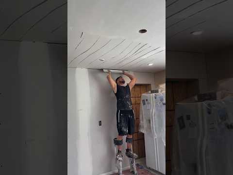 1st coat with the LEVEL5 32-Inch Skimming Blade 🔥