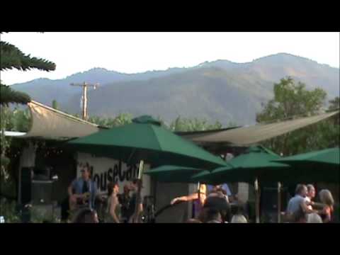 EdenVale Winery - Houscats