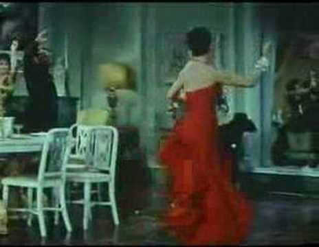 Vedette cubana: Tybee Afra. – Zoé Valdés – Escritora y artista