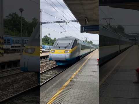 SC 504 Pendolino | Ostrava hl.n. - Karlovy Vary | #locomotive #railway #train #travel #station #vlak