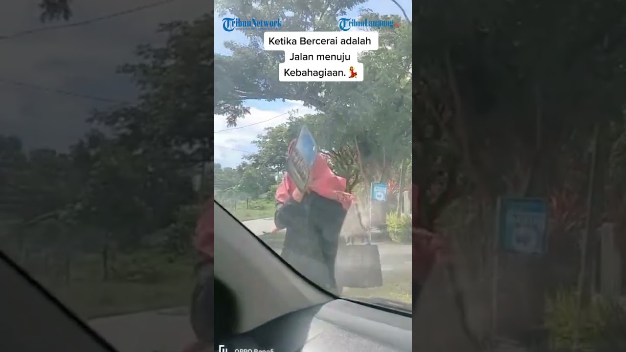 RECEIVED A DIVORCE CERTIFICATE, THIS WOMAN IS HAPPY TO RUN AND NEVER STOP SAYING THANKSGIVING