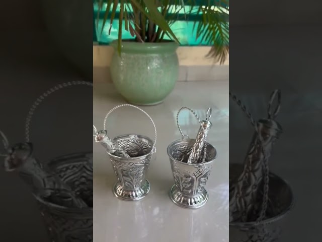 Gift Hamper Box - HOLI SPECIAL Balti Pichkari in red velvet gift box ...