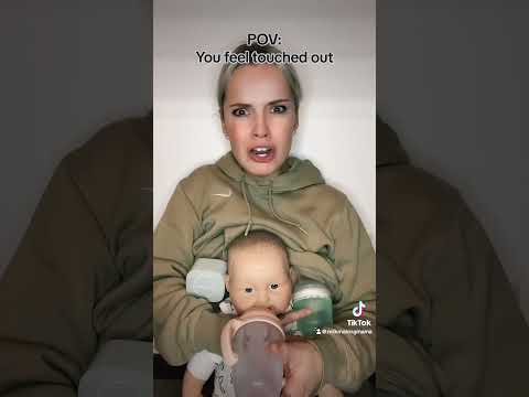 Feeling touched out is a real thing #ibclc #bottlefeeding #breastfeeding #pumping