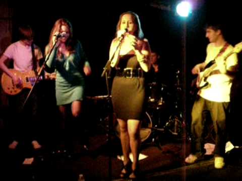 British singer Maddy Carty interviewed | Dear Kitty. Some blog