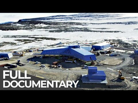 Building a Base in Antarctica | Kevin's Walk on the Wild Side