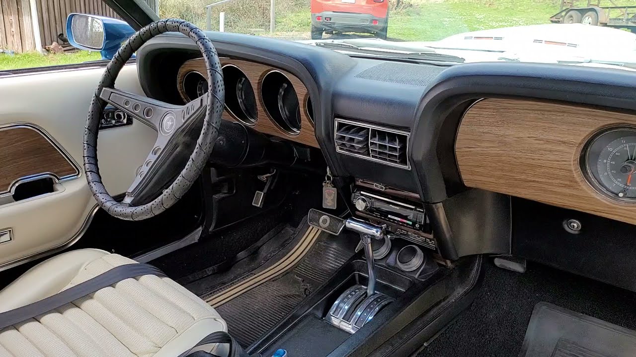 1969 Mustang Convertible interior information