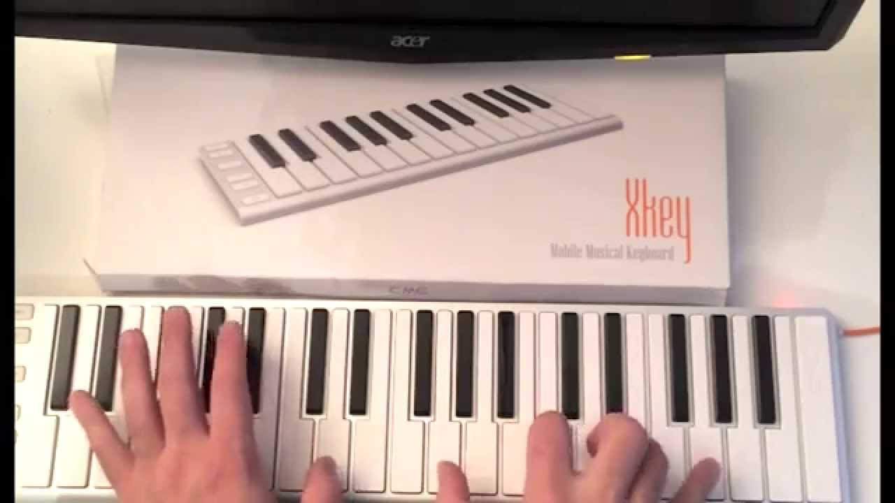 JacobSureda plays XKEY25 Xkey37