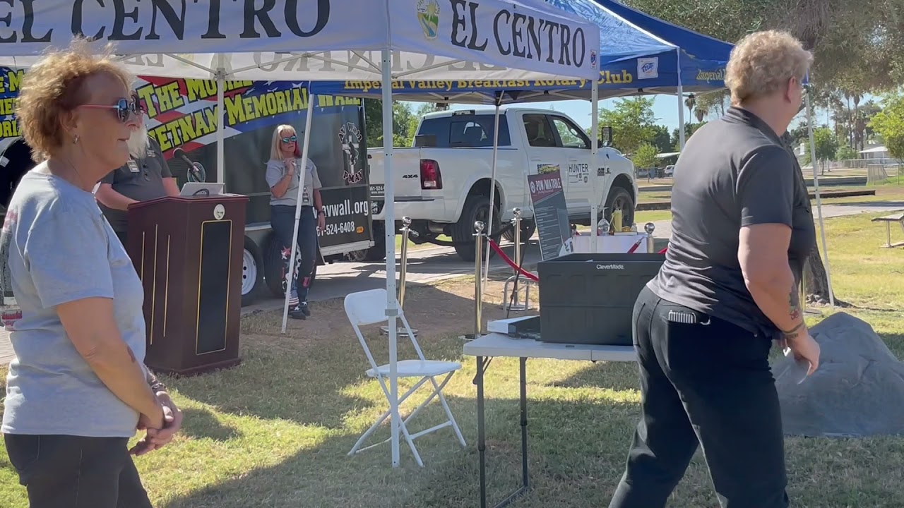 Gold Star Ceremony at the AV Wall: Mobile Vietnam Memorial Wall (Nov. 10, 2021)