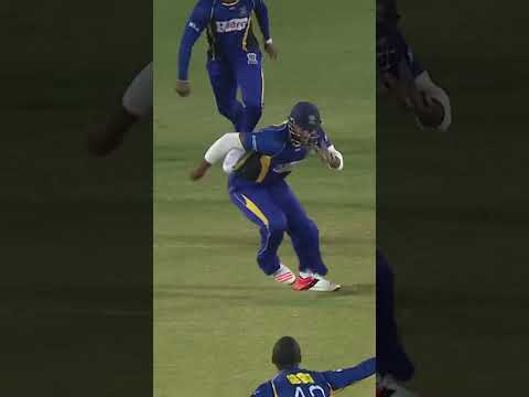 Kieron Pollard takes STUNNING silly mid-off catch! 😂