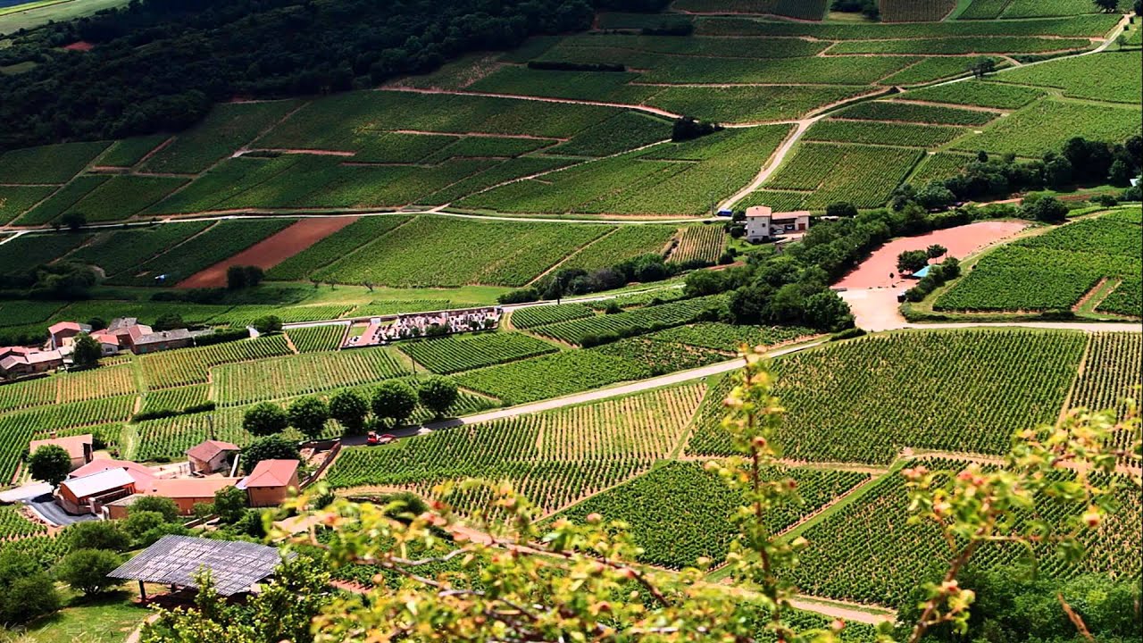 La Roche de Solutre - France (HD1080p)