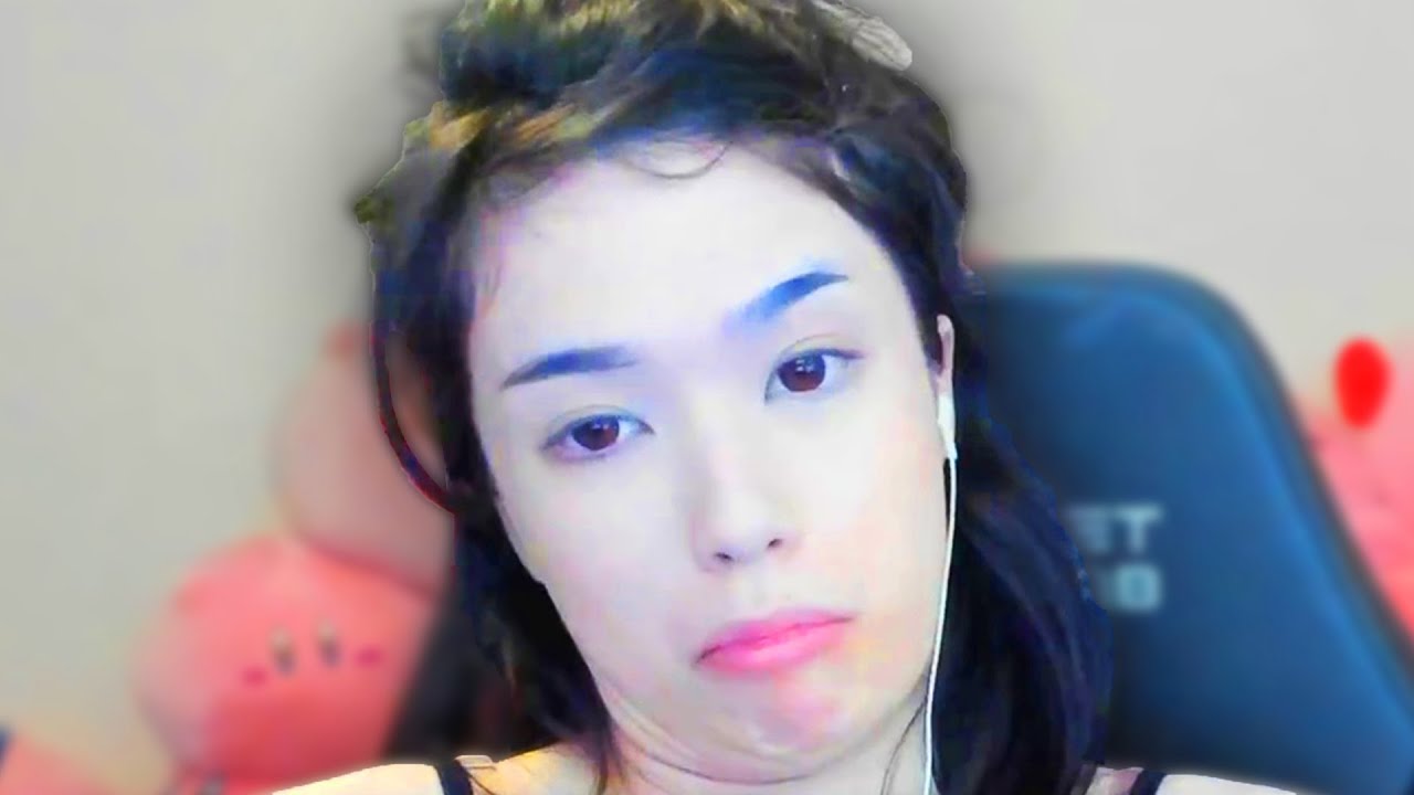 Emiru No Makeup.. (SO DISGUSTING)