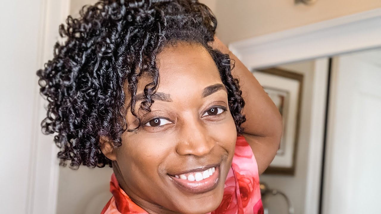 Flexi Rod set on a bob (RELAXED HAIR)