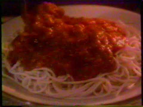 1984 Ragu Garden Style Pasta Sauce "That's Italian" TV Commercial