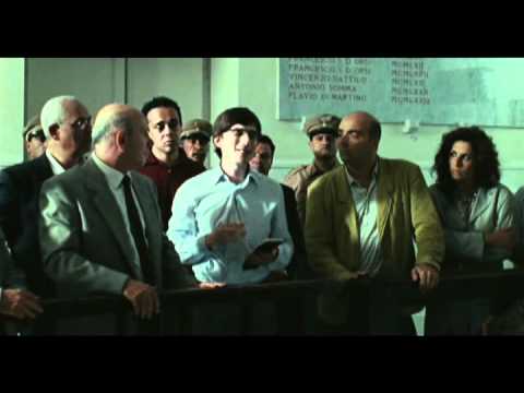 Fortapasc di Marco Risi scena del consiglio comunale