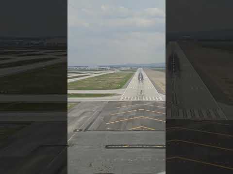 COCKPIT VIEW! LANDING @ NEW AND LONELY MEXICO CITY AIRPORT!