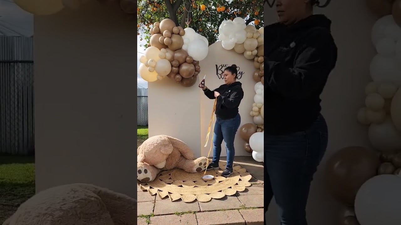 We can BEARLY🧸wait...#genderreveal #genderrevealparty #teddybear #teddybearballoons