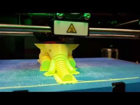 Maker Bot Replicator 2 - Desktop 3D Printer