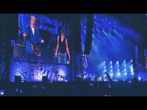 Watch: Paul McCartney Makes Surprise Appearance at Taylor Hawkins ...