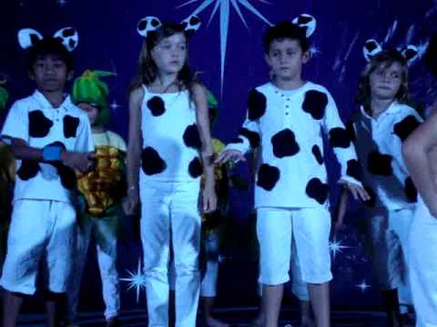 CCS (canggu community school) Josephs dream coat peformence (short skit).