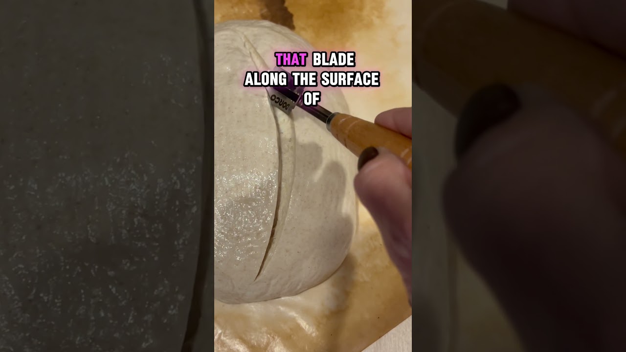 How to score sourdough bread. 🥖
