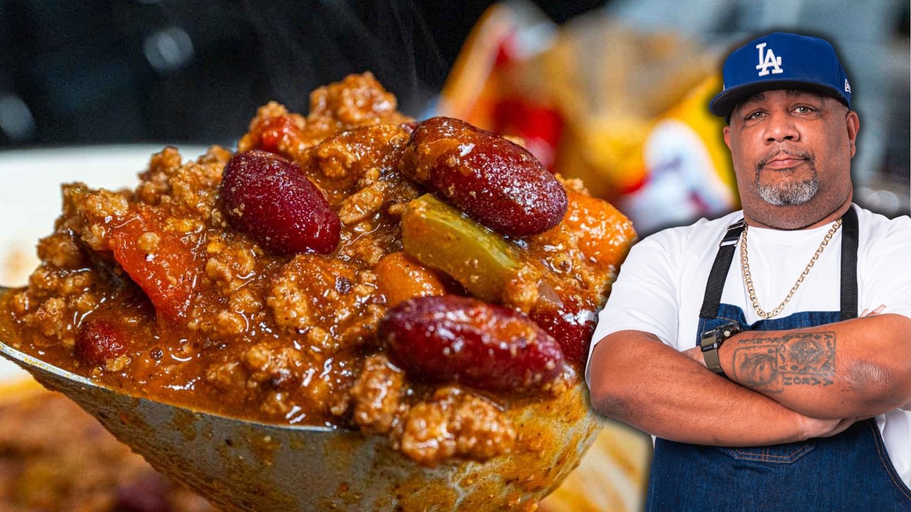 This Chili Frito Pie Is a Crowd-Pleaser Every Time!