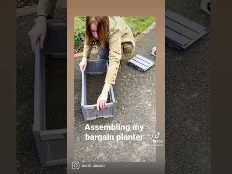 Assembling my bargain planter - £20 from B&M 🪴#planter #springplanter #plants #gardeningtips