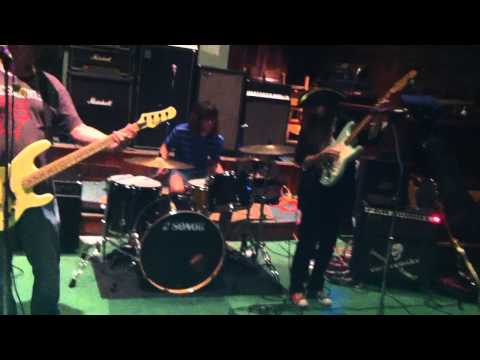 JONEE EARTHQUAKE BAND | ReverbNation