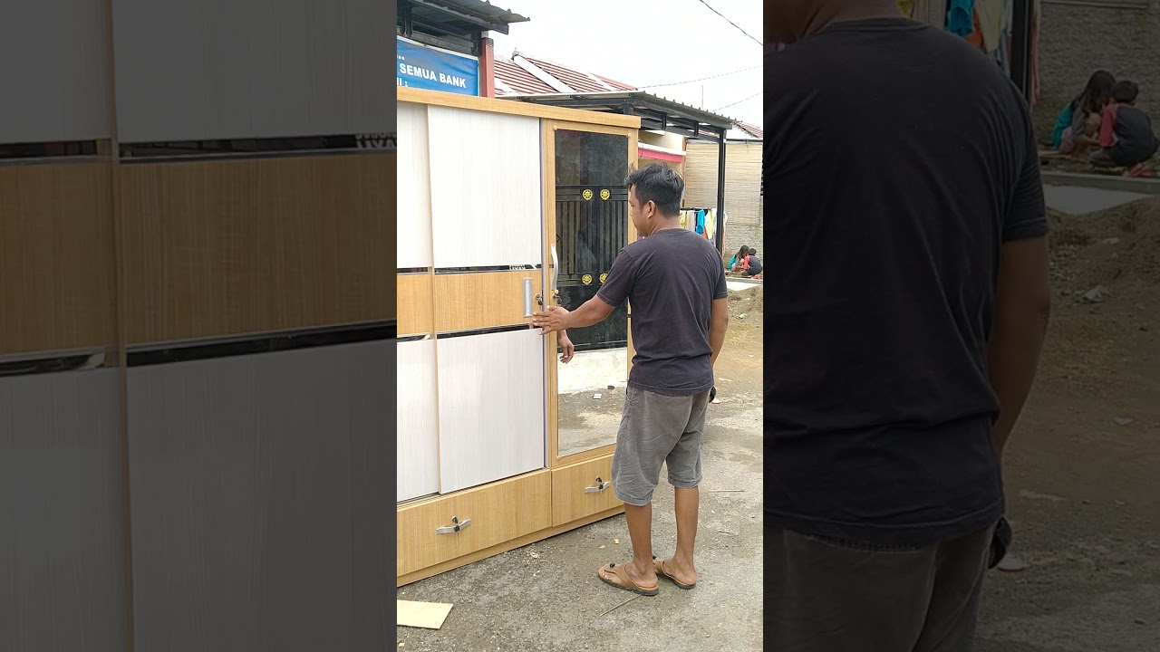 Lemari Sliding 3 Pintu G-K.I