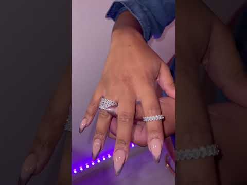 CHROME NAILS π
|| ALMOND SHAPED ACRYLIC NAILS #acrylicnails #chrome #chromenails #almondnails