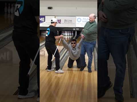 Blind Bowling Prank!😂 #viral #comedy #bowling