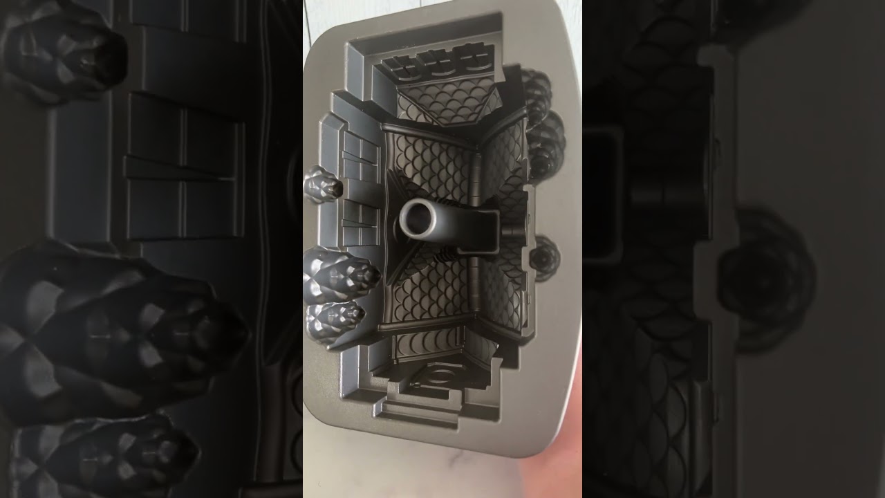 Nordic Ware Gingerbread House Bundt Pan Baking Mold #baking #gingerbreadhouses #bundt #nordicware