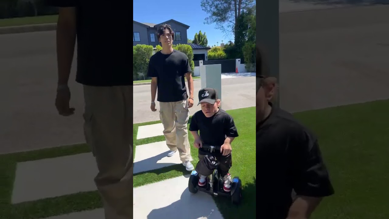 LOOK WHO SHOWED UP TO THE HQ 🔥 #shorts