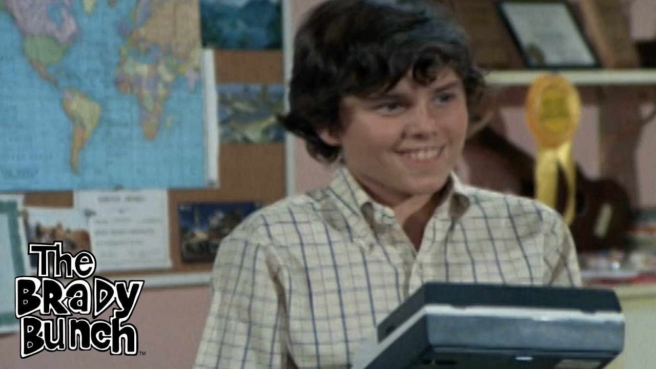 Peter Brady Eavesdrops on Marcia and Jan