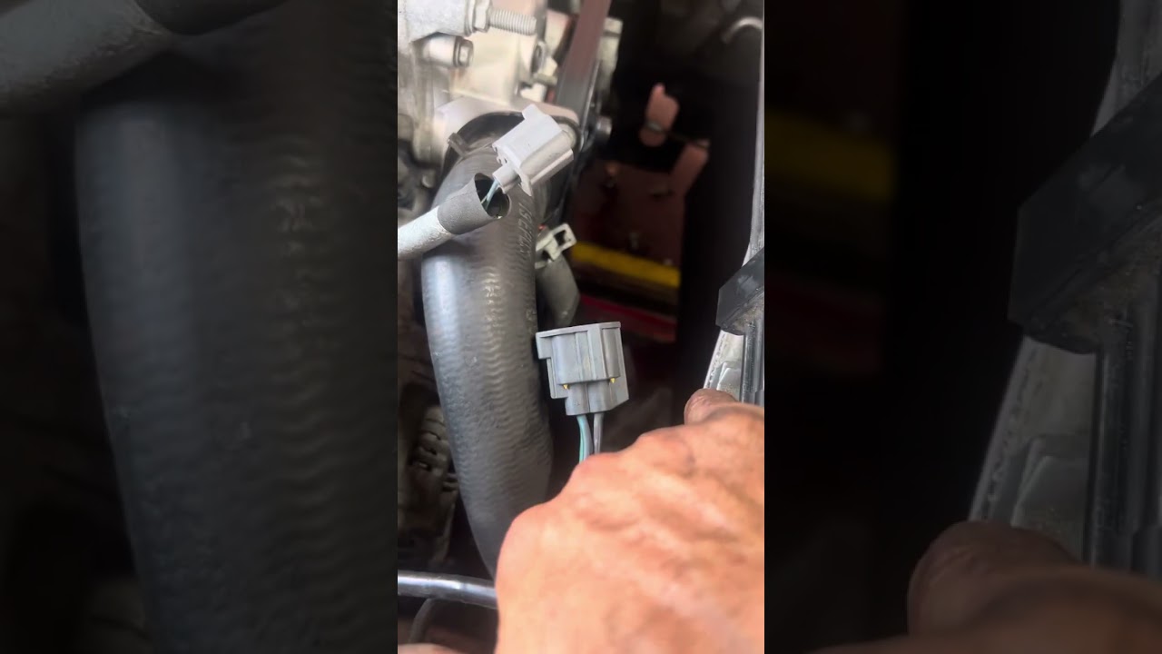 Dodge charger pursuit 5.7l radiator removal/￼replacement