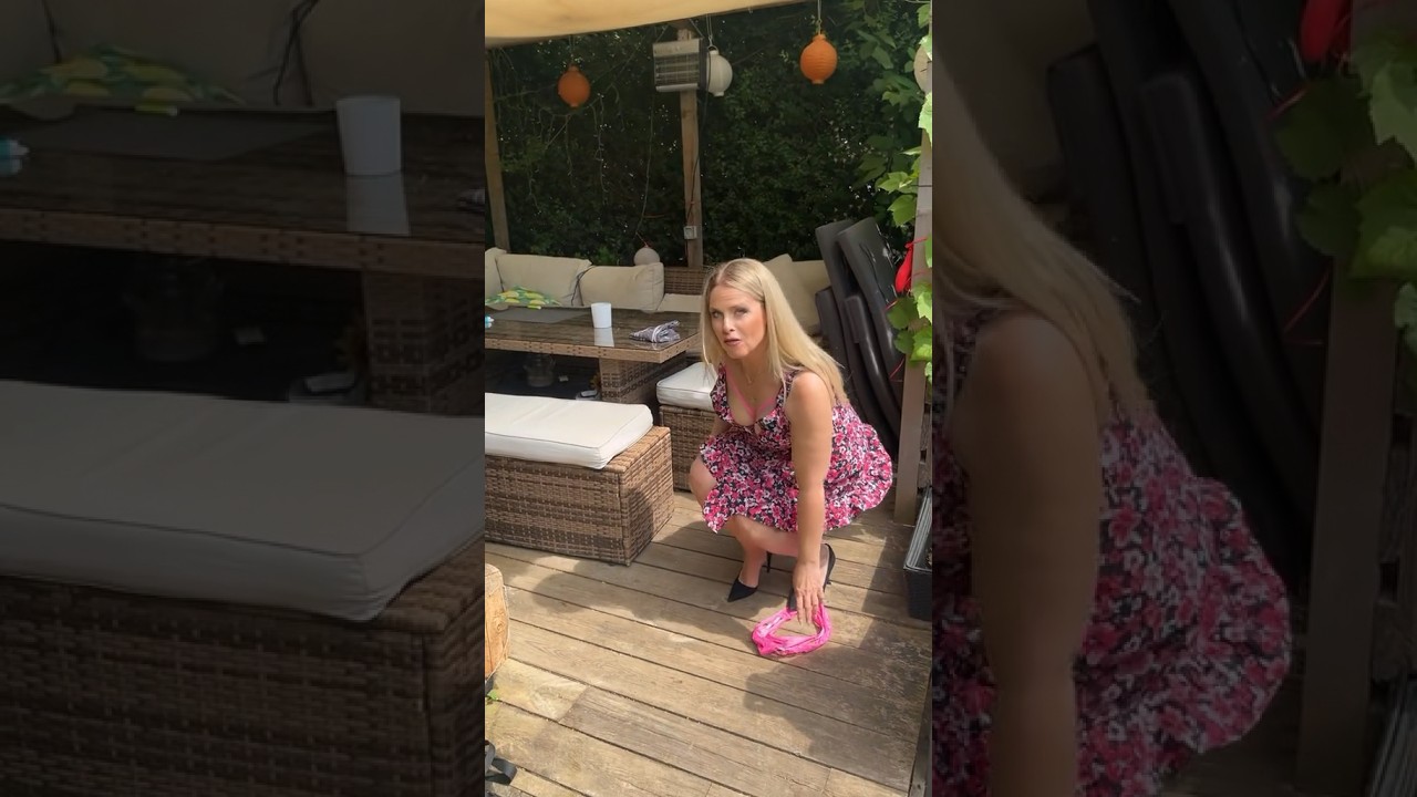 Michelle Williams| Housewife| Comfy| Dress| Cleaning.   #housewife #dress #garden #comfy