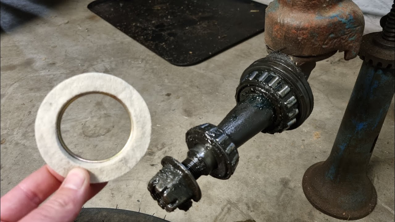 Fordson Major Front Wheel Hub Seal Replacement