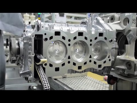 Watch Porsche's master mechanics hand-assemble 911 engines