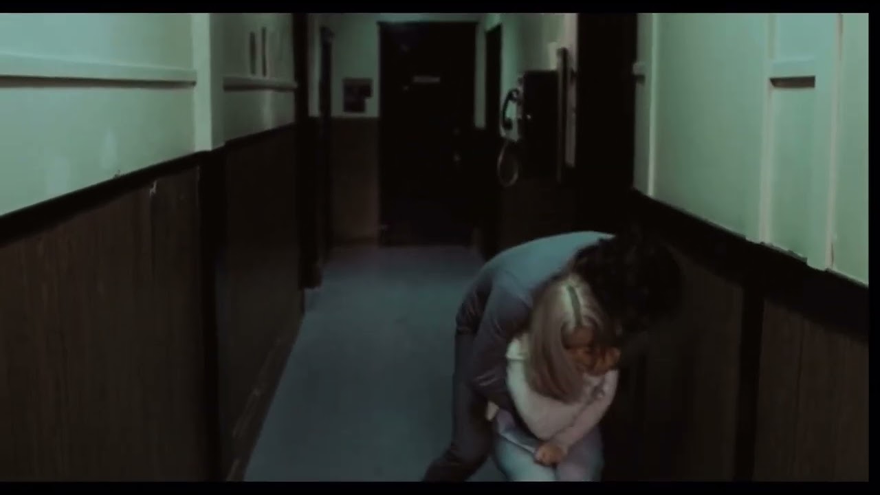Christina Ricci handgagged