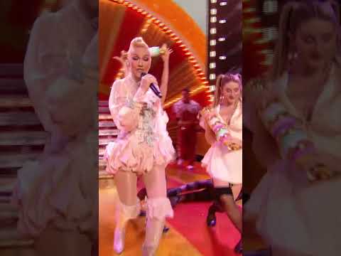If I could escape, I'd go hang out with @gwenstefani at the #AMAs [2025 American Music Awards]