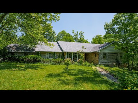 2419 Clark Station Rd Louisville KY 40023 — Mary VanMeter