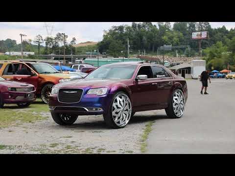 This Chrysler 300 Doesn’t Want to Be a Bentley When It Grows Up, but a ...