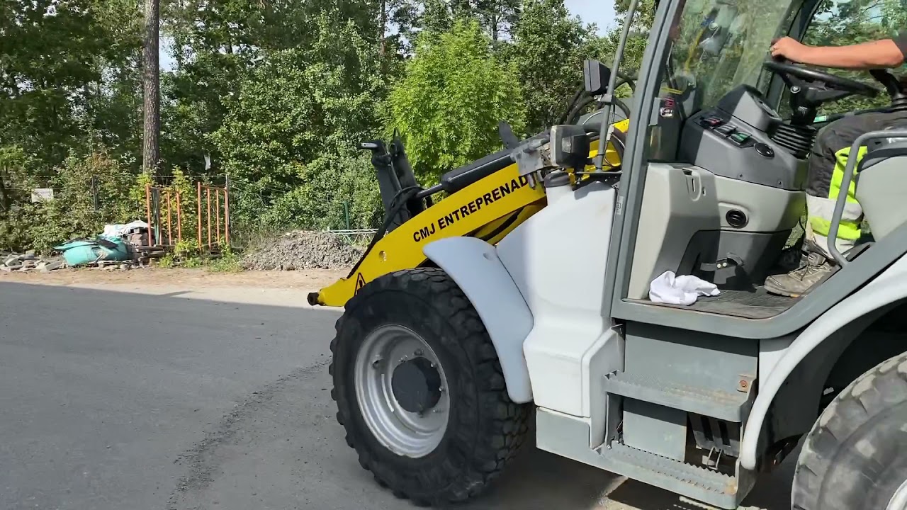 Hjullastare Kramer 352 med redskap