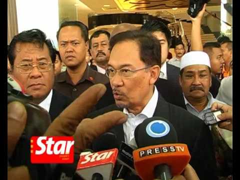 Anwar's lead counsel pulls out