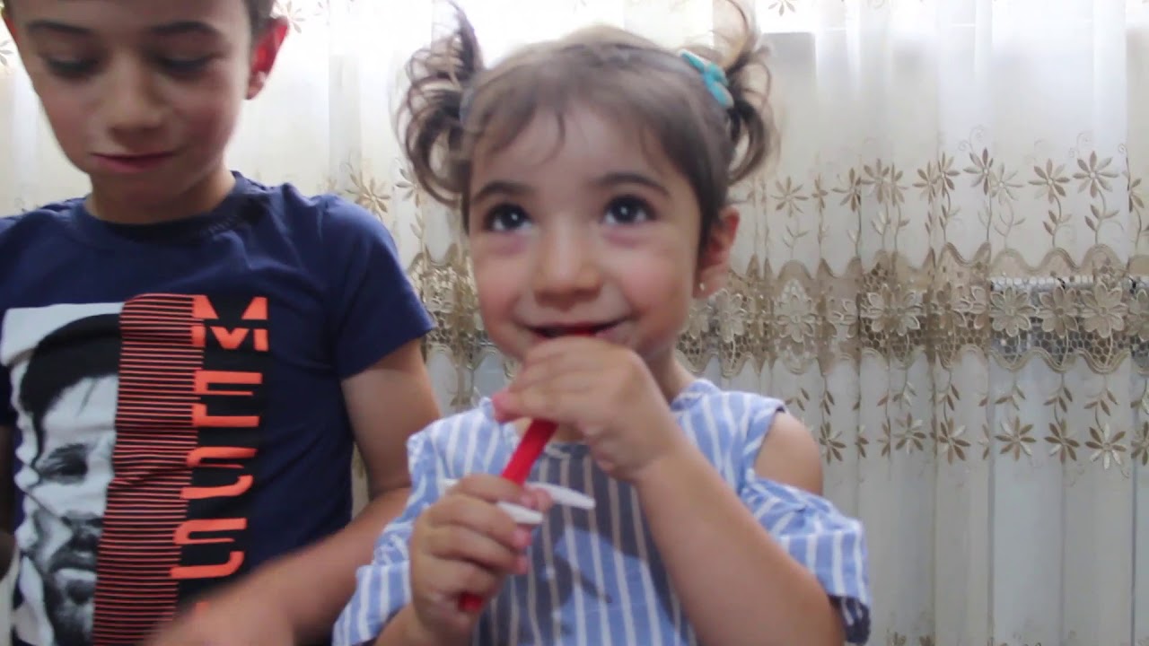 Surprise Gifs💣