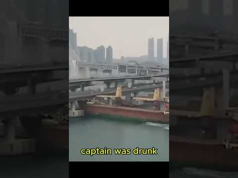 Ships versus Bridge #ships #bridge #maritimeaccidents #seaman