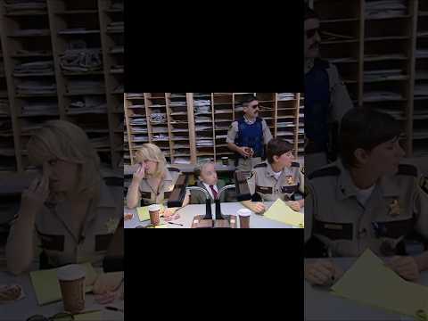 mind your p's and q's -meaning #shortvideo #idioms #youtubeshorts #englishidiom #shorts