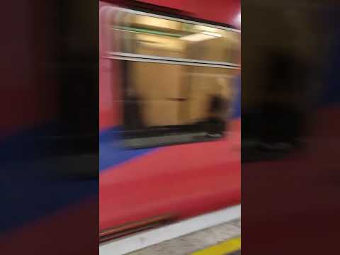East London Train Station: WHERE IS THE DRIVER???