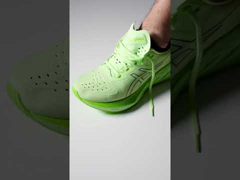 #unboxing #asmr 📦 🔊 of the new ASICS Novablast 4 in an extraterrestrial green colorway. 🛸