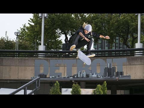 Rolling With Leticia Bufoni | 2017 Red Bull HART LINES